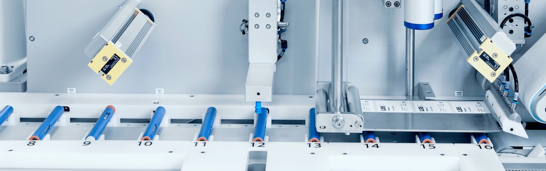 Pen injector labelling machine