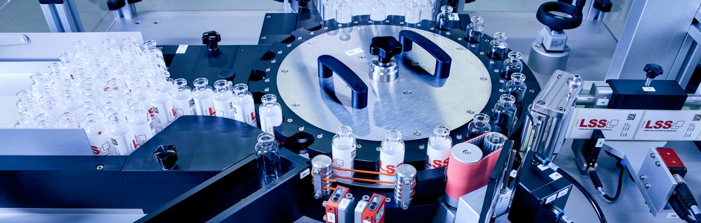 Vial labelling, automatic labelling solutions